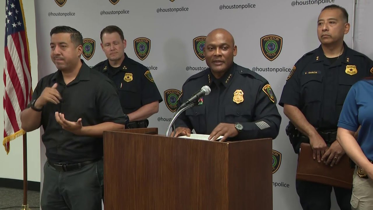 HPD officer relieved of duty, facing charges after allegedly shooting wife in face with rifle at...