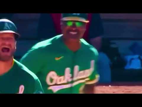 Stephen Vogt’s kids announce hid name then he homers on final at bat of his career!