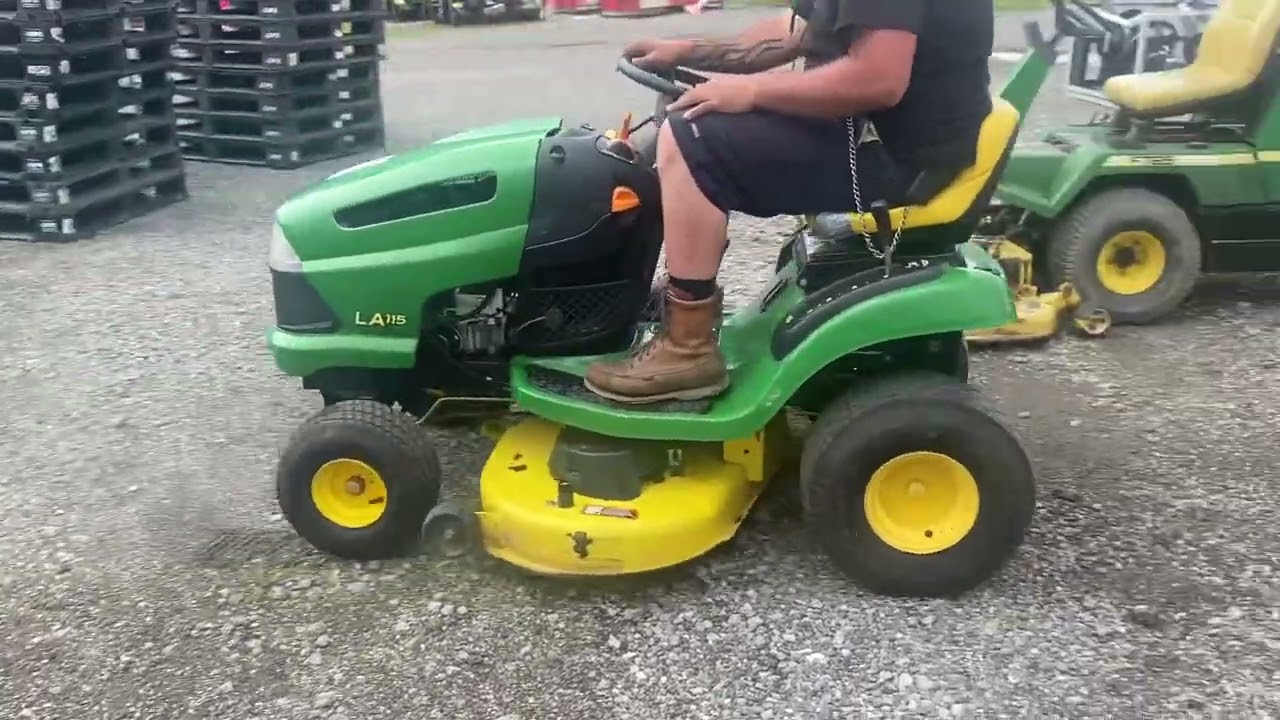 JOHN DEERE LA115 42