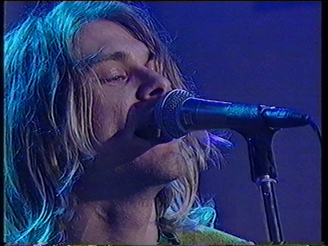 Top 6 unforgettable Nirvana stage performances