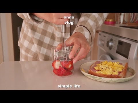 9 Aesthetic Korean Vloggers To Watch When You Need To Unwind