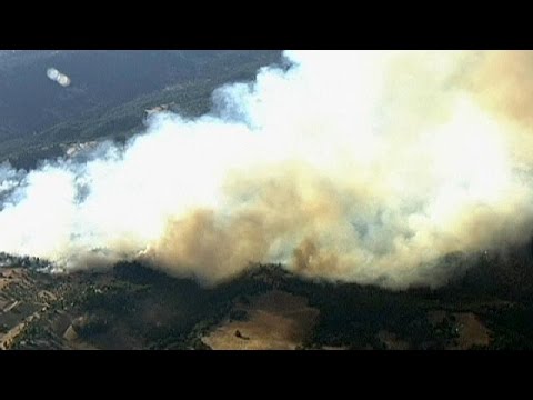 Waldbrand bei Sacramento bedroht Anwohner