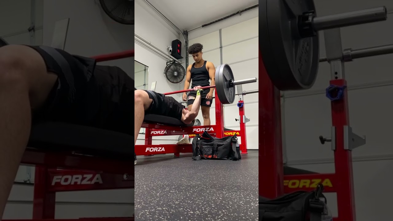 225lbs Bench Single! #bench #shorts #gym