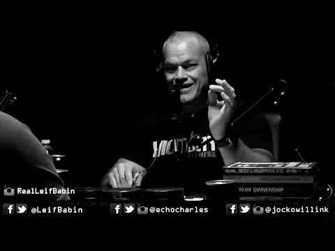 Communicate Up And Down the Chain of Command | Jocko Willink