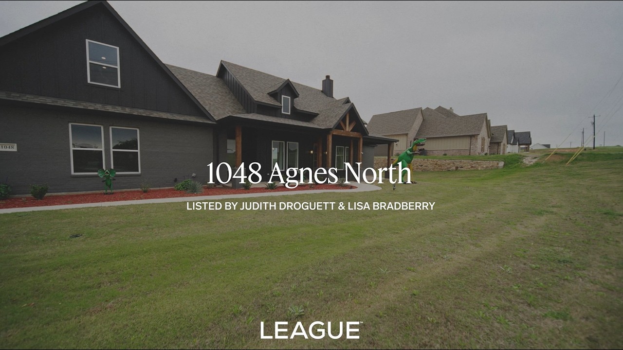Beautiful Contemporary Craftsman Home in Springtown, Texas | LEAGUE Real Estate