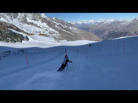 11 year old kid slalom Ski race training in COVID times!