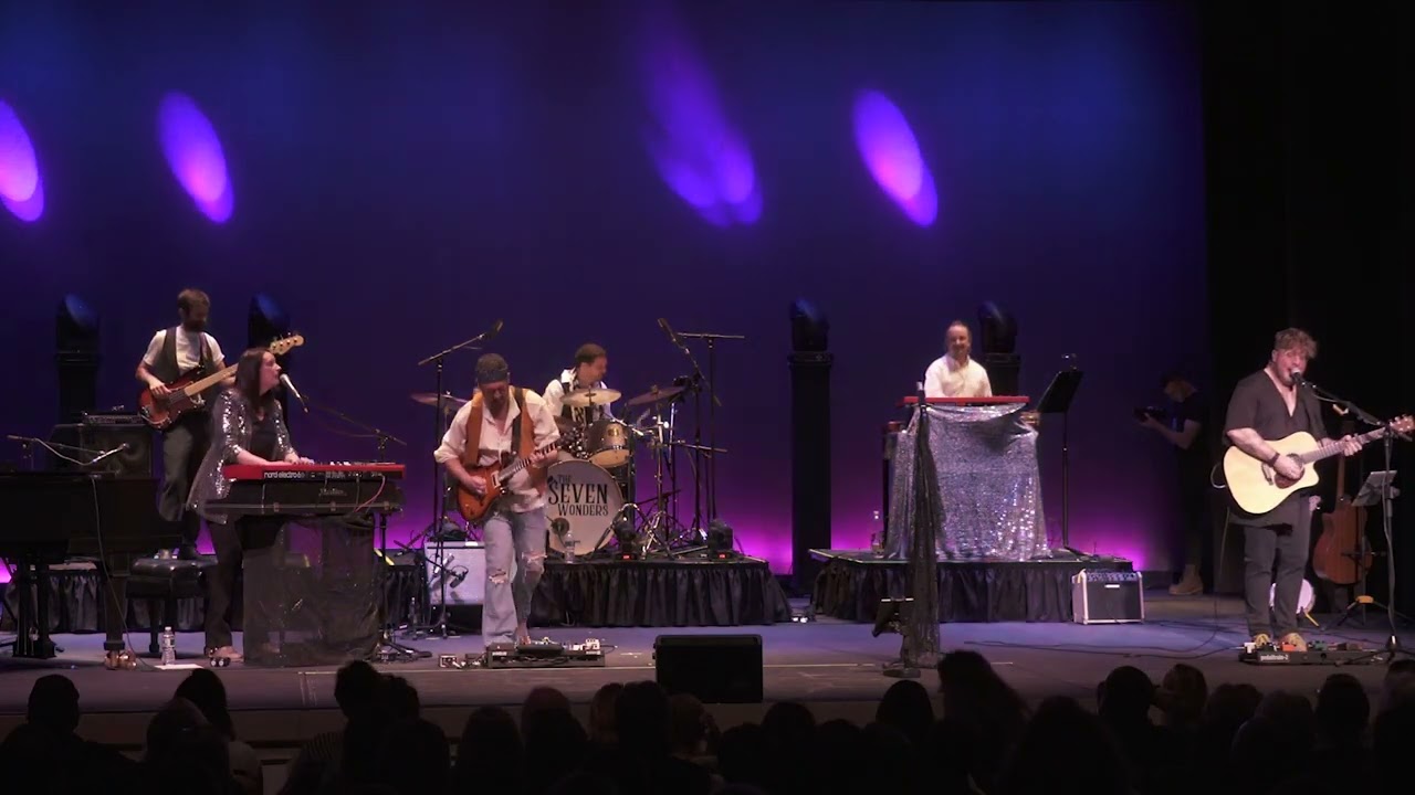 Hire The Seven Wonders - Fleetwood Mac Tribute Band in Rochester, NY ...