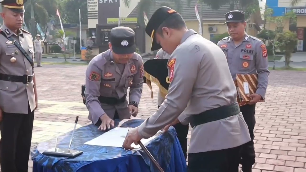 Sertijab Wakapolres Lebak, Kasat Reskrim, Kasat Resnarkoba, Kasikum dan Lima Kapolsek Jajaran