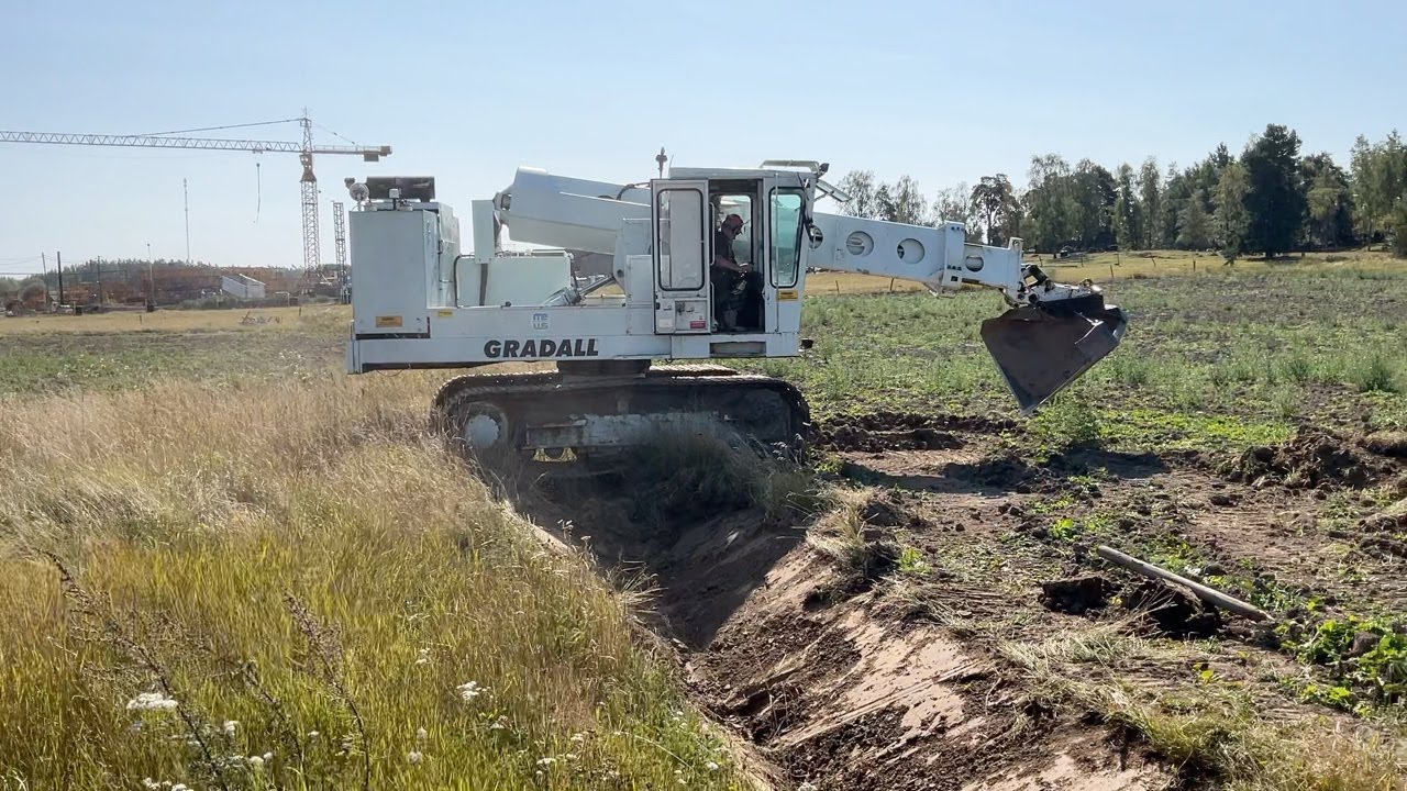 Grävmaskin Gradall G-660E, Södertälje, Klaravik auktioner