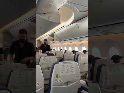 Scoot airways. Singapore to Phuket.Buget airlines review.