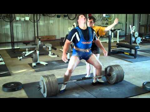 Brandon Bankston Deadlifts 725.