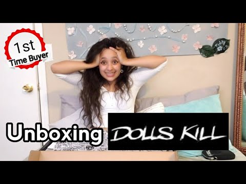 UNBOXING DOLLSKILL PLATFORM BOOTS | First time buying and wearing Platforms