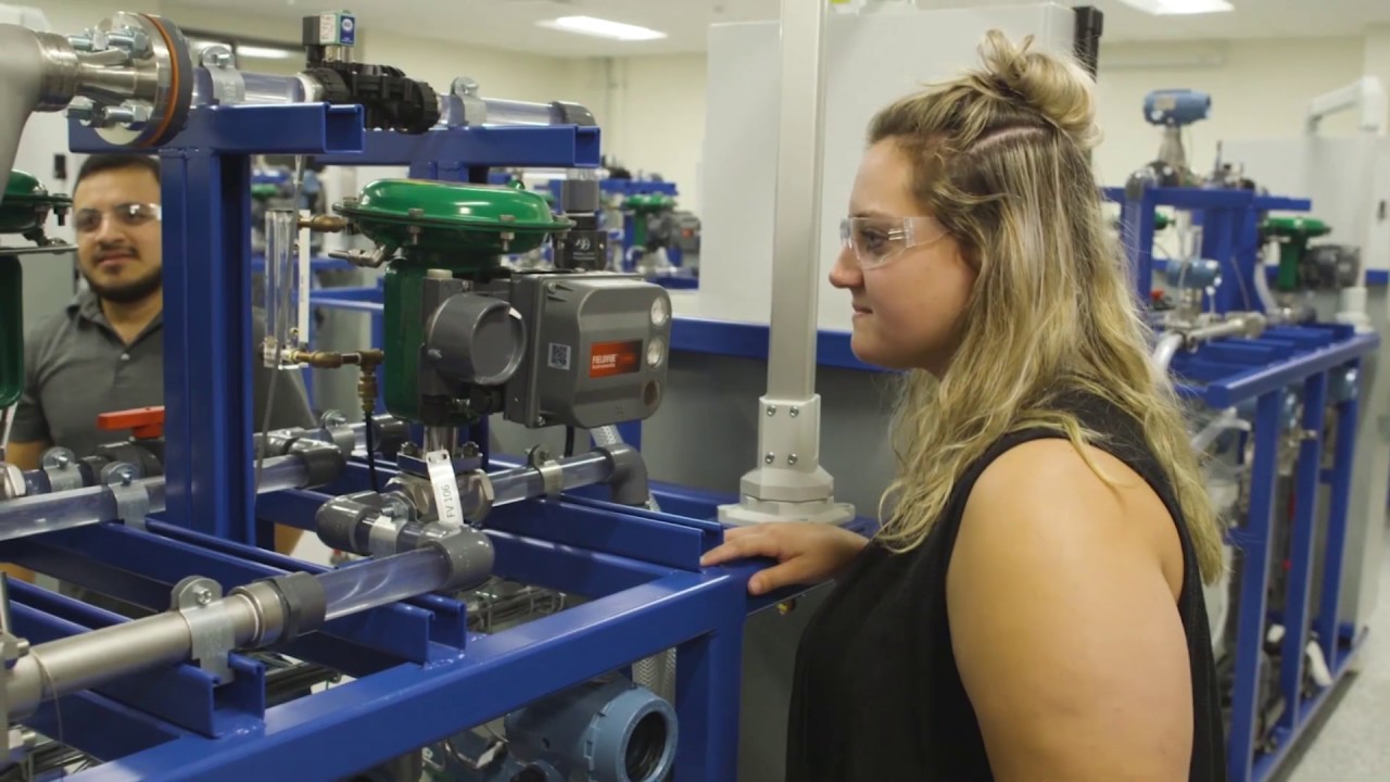 Lyondellbasell Center for Petrochemical, Energy, and Technology at San Jacinto College