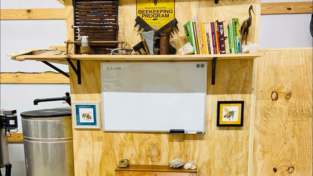 The Best Beekeeping Books!!!— my recommendations