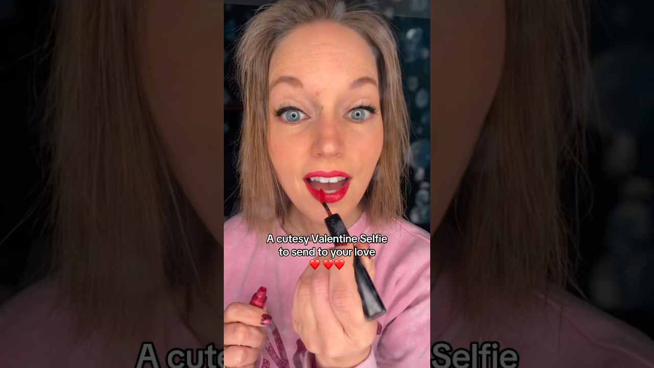 Cute Valentine Selfie Idea