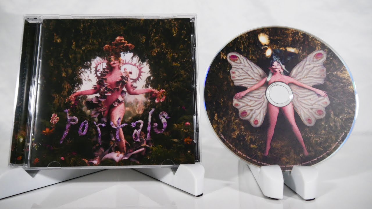 Melanie Martinez - Portals CD Unboxing