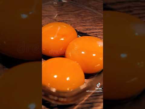 How To Get Dark Orange Egg Yolks #eggs #chickens #homesteading #howto