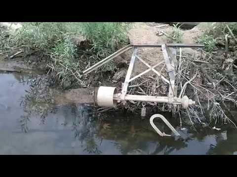 Kayak Ken plays "Name that Junk" on Harpeth River 8/23/13