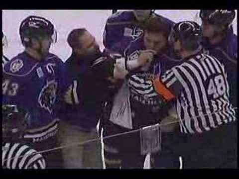 Paul Crosty vs. Steve MacIntyre, April 11, 2008 - Manchester Monarchs ...