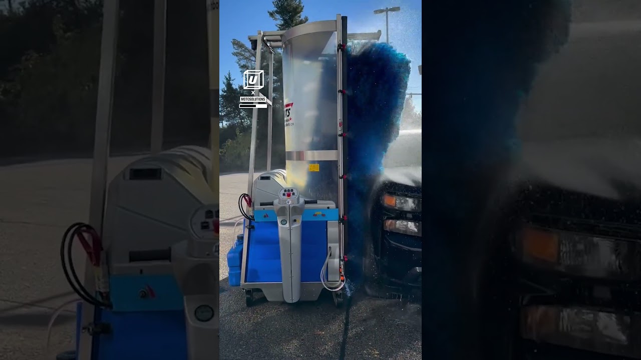 A portable car wash?! What? 😲🚗               🎥: Instagram / motosolutions
