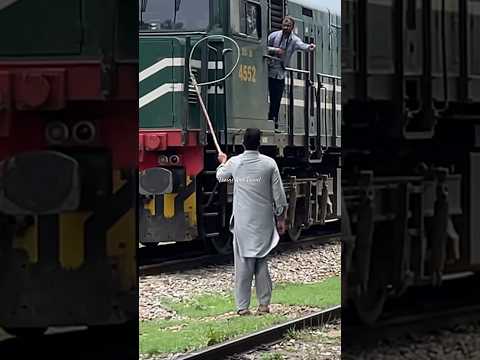 Awam Express AD Taking PLC #train #paktrain #shortsviral