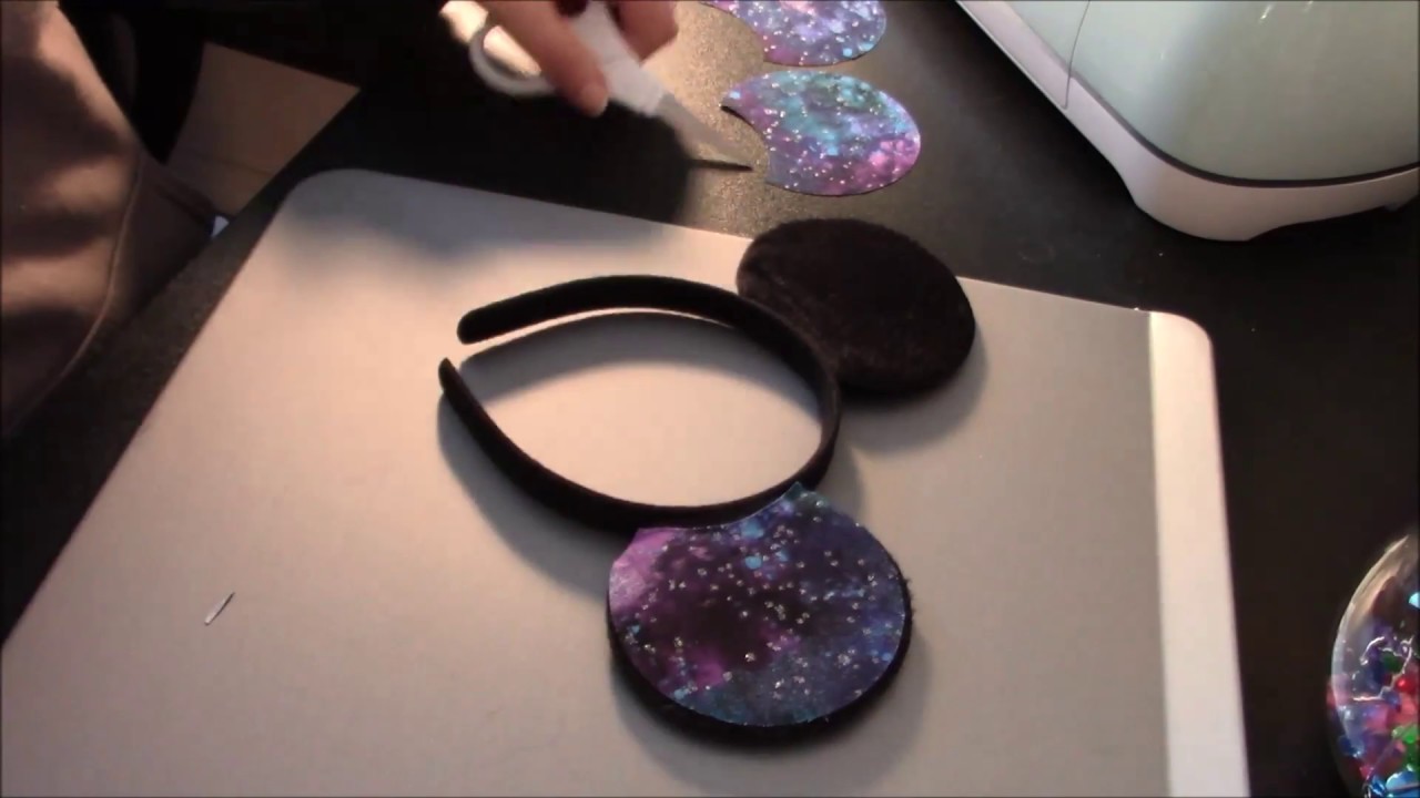 cricut - Mickey mouse ears using heat and bond tutorial video