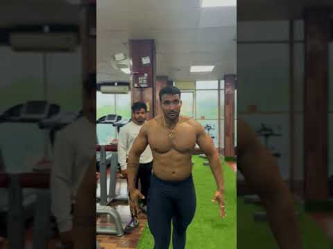 “MOST MUSCULAR POSES “ Guru Ji . Ajay Rawal , Bodybuilding Sultan #shorts #muscular
