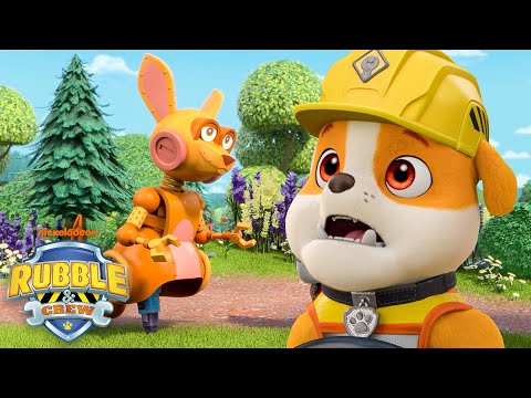 Rubble Stops an Out of Control Mechanical Kangaroo! w/ Mix & Wheeler | Rubble & Crew