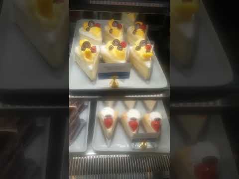 Delicious Cakes @Paris Baguette Bakery #food #dessert #yummy #satisfying #cake