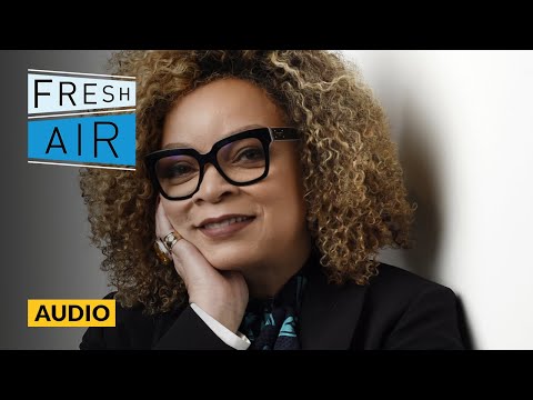 An Oscar-winning costume designer explains how clothes 'create a mood' | Fresh Air