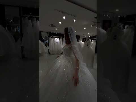 The Most Eye-Catching Wedding Dress You’ve Seen Yet! #wedding #weddingshorts