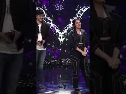cute love between charan and sreemukhi❤😍🥰
