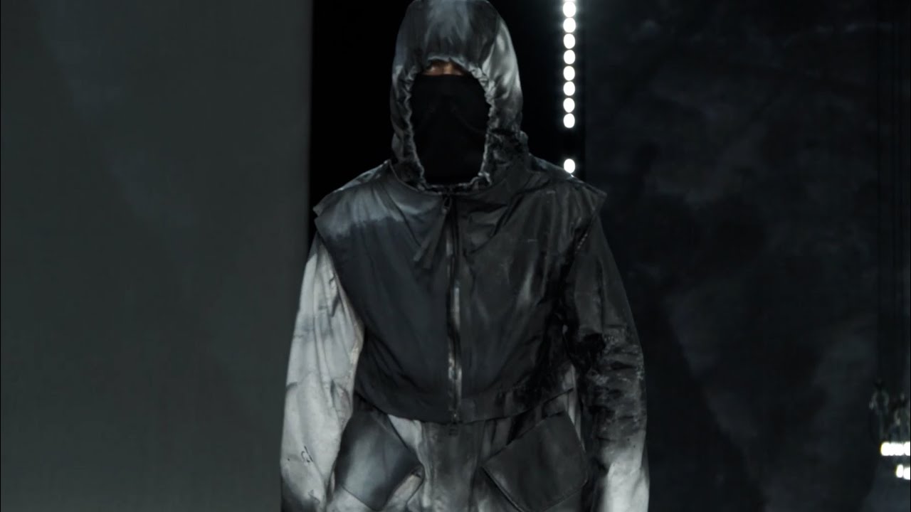 JUSTIN GALL [ NYDIA ] AW21 RUNWAY (WEAR EARPHONES)