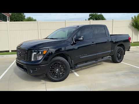 2018 Nissan Titan SV Midnight Edition