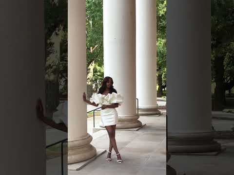 Taking my Spelman College Graduation Photosπ©΅