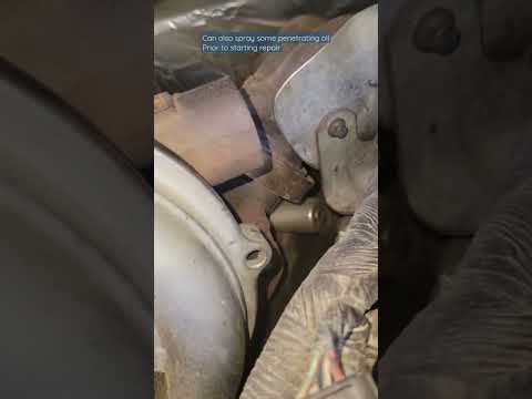 EASY way to get TURBO Up Pipe V-CLAMP, to LET GO Powerstroke 6.0 Coolant Leak. #diesel #trucks