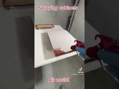 Priming cabinets with Air assist GRACO using a Bobcat Gun