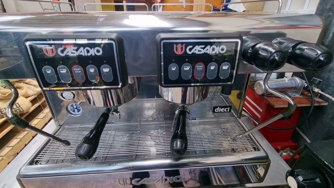 Coffee machine 2 groups at Espresso Fast-Tech