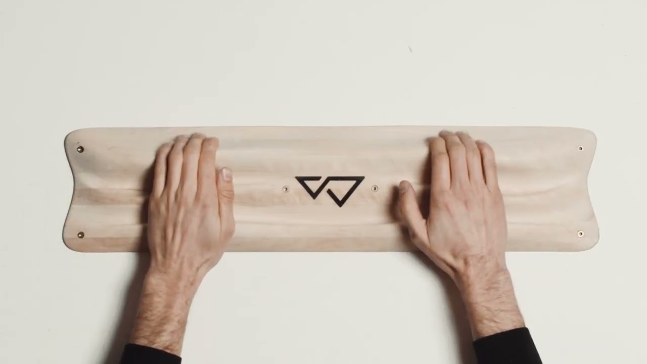 The GRAVITYboard PRO - hangboard by DUDES vs. GRAVITY