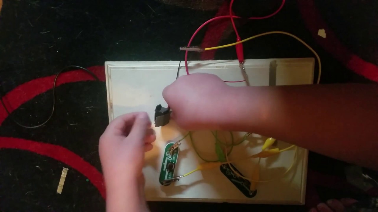 9vlt battery powered morse code machine