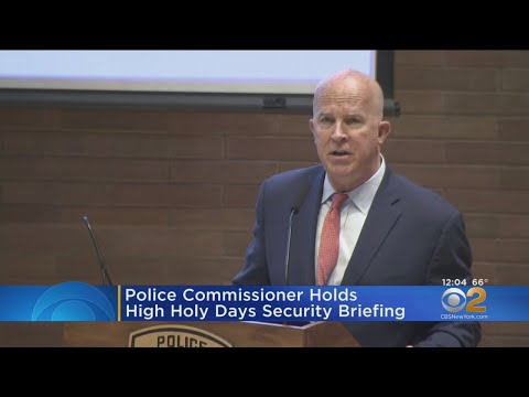 Police Commissioner Holds High Holy Days Security Briefing