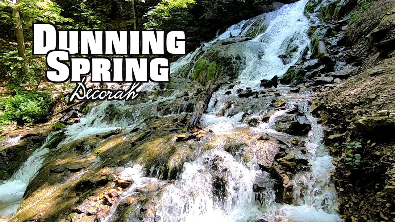 Iowa Hiking: Dunning's Spring Park (Decorah) A short easy hike to Iowa's best waterfall.