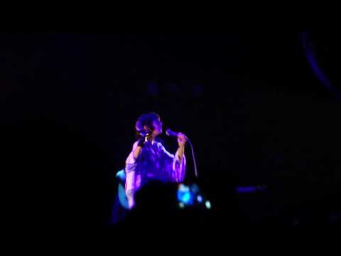 Yeah Yeah Yeahs - "Maps" Acoustic @ Radio CIty Music Hall 9/23/09