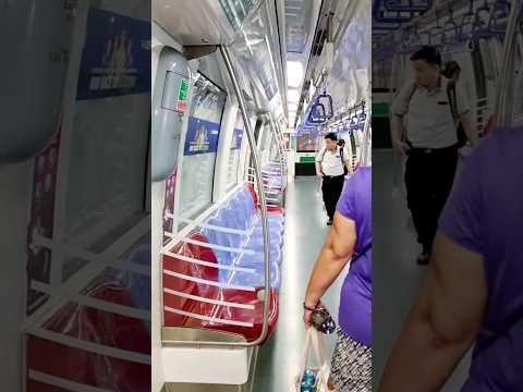 Inside look of MRT Train in Singapore #Mass Rapid Transit #1987 #beautiful #viral #short