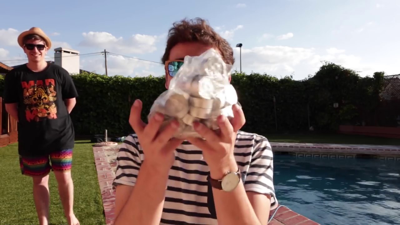 CÓMO HACER LA POOL PARTY PERFECTA mp4