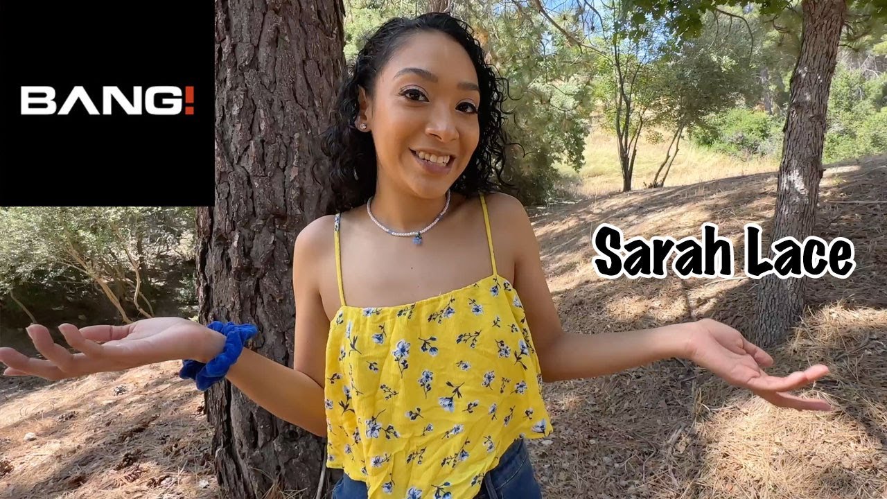 Sarah Lace Does Wild Public Stuff