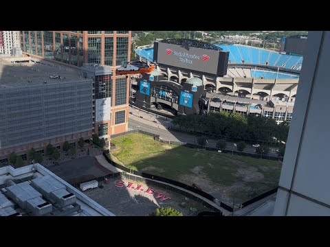 Wells Fargo adds new sign to Charlotte skyline: See here