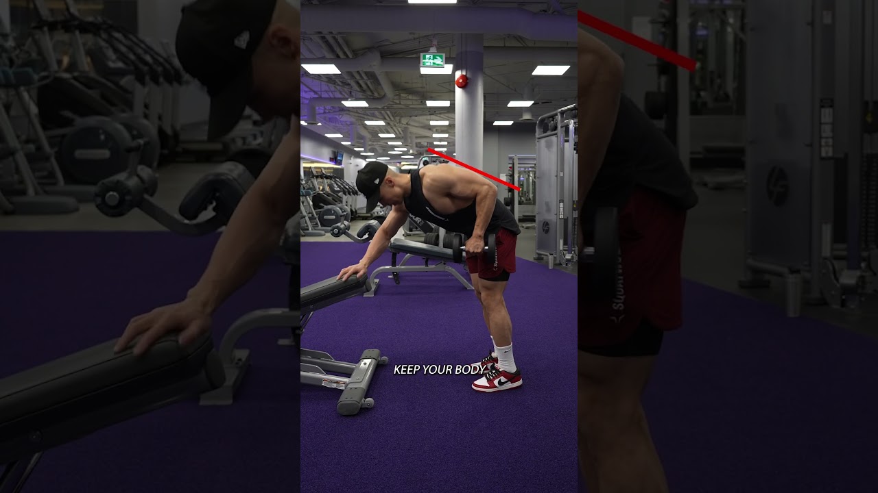 Tricep Kickback Mistake (DON’T DO THIS!)