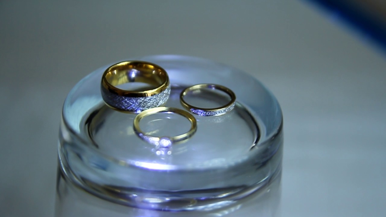 Stock Clips - Wedding Rings Shot 2 - Creative