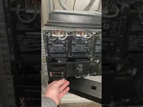 APC by Schneider Electric Smart-UPS RT 3000VA/2100Вт